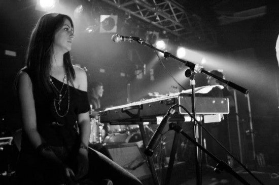 Laura-Manuel-from-Reverend-and-The-Makers-550×366 – ankurb